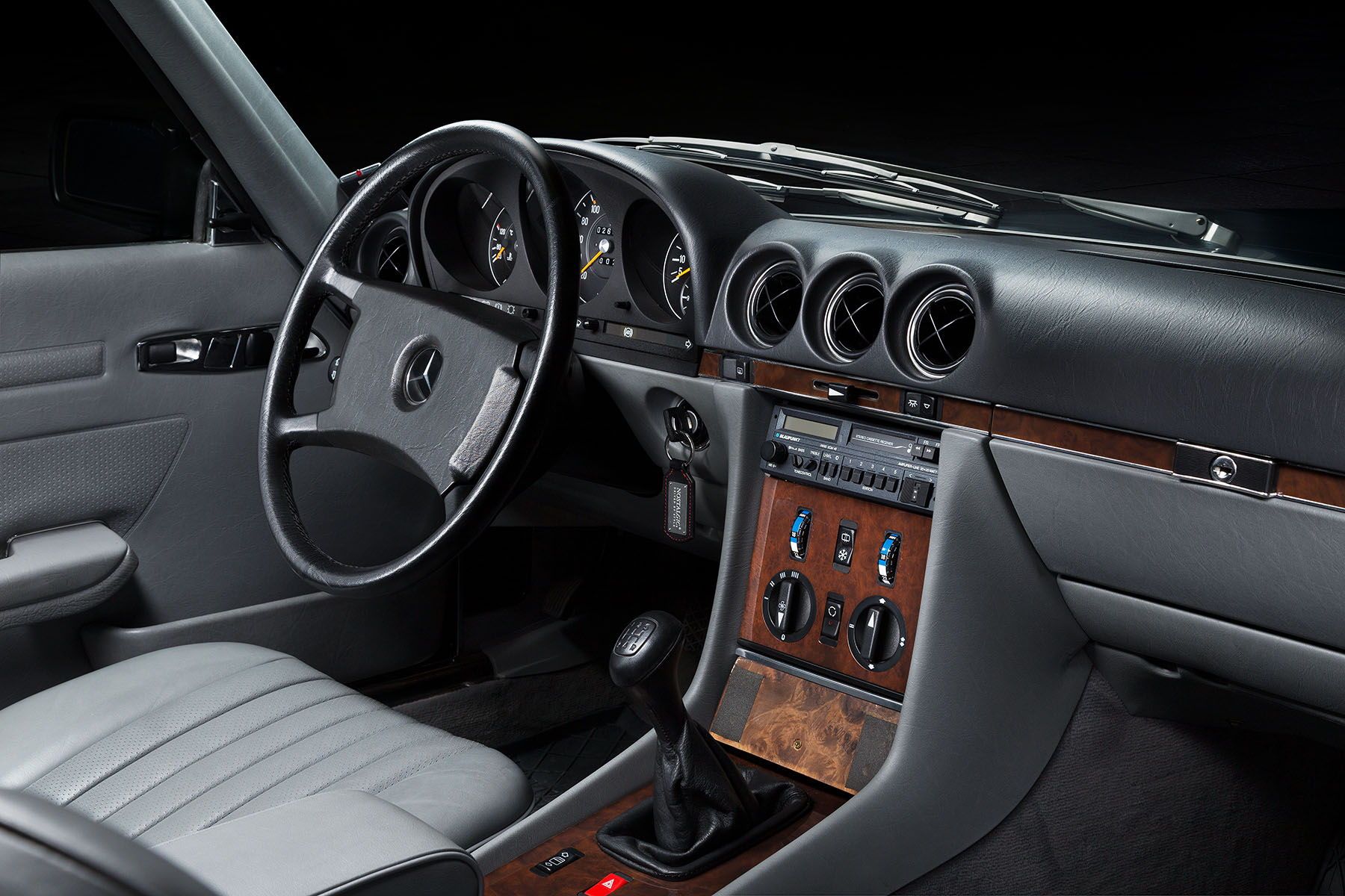 1971 Mercedes Benz 280 SL - 560 SL W107